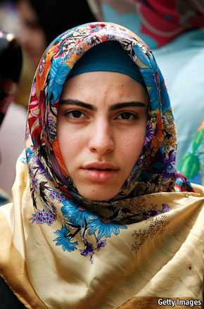 Women in Turkey: Behind the veil – Turkish Forum